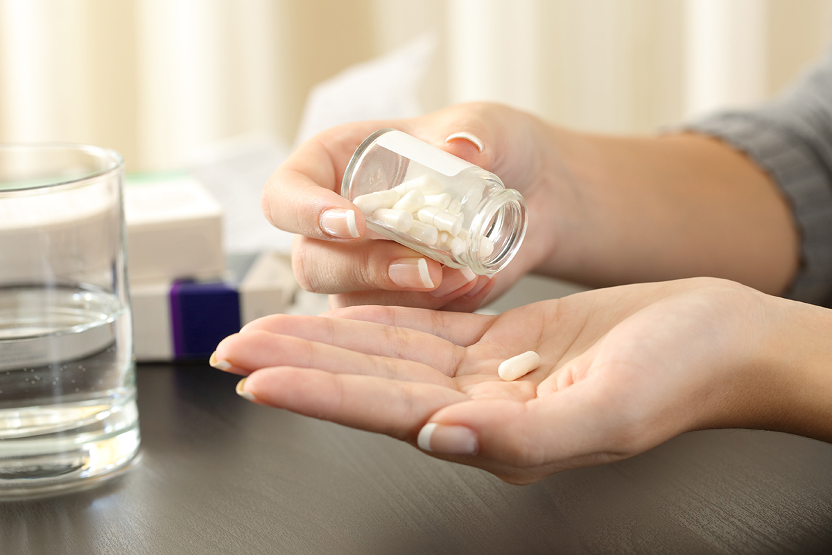 The Downsides of Using Medication to Treat Physical Pain